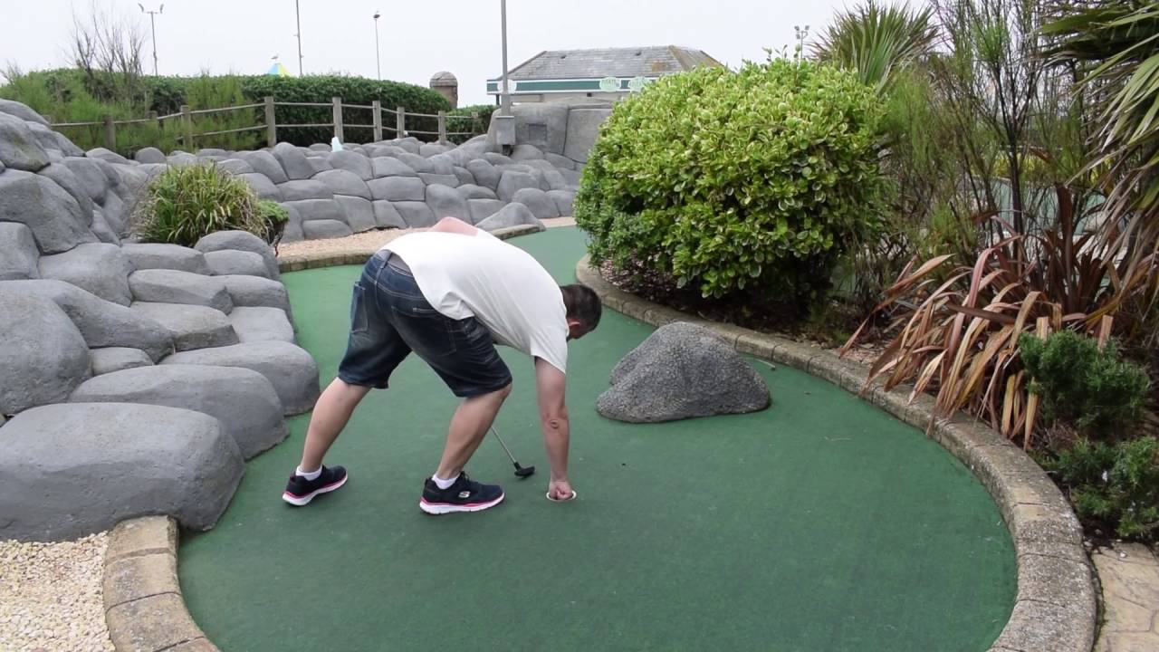 World Crazy Golf Championships 2016 - YouTube