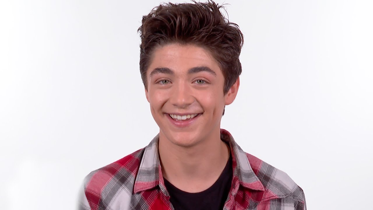 Asher Angel Answers Fan Questions | Ask Asher - YouTube