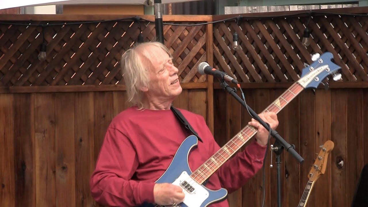 Steven Bates Band: Watching the River Flow - YouTube
