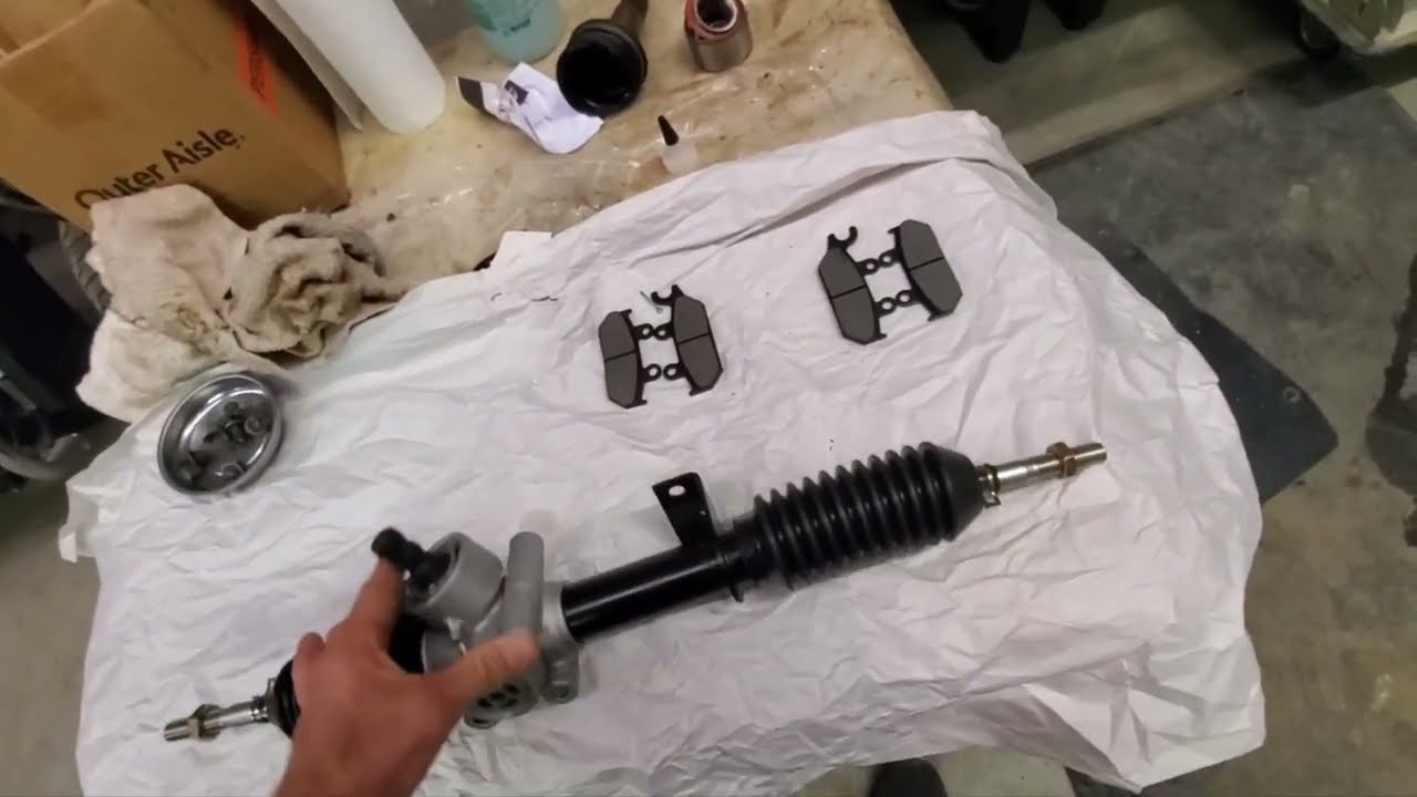 2017 Can-Am Maverick 1000r XMR Rebuild pt.5 (steering rack changed out ...