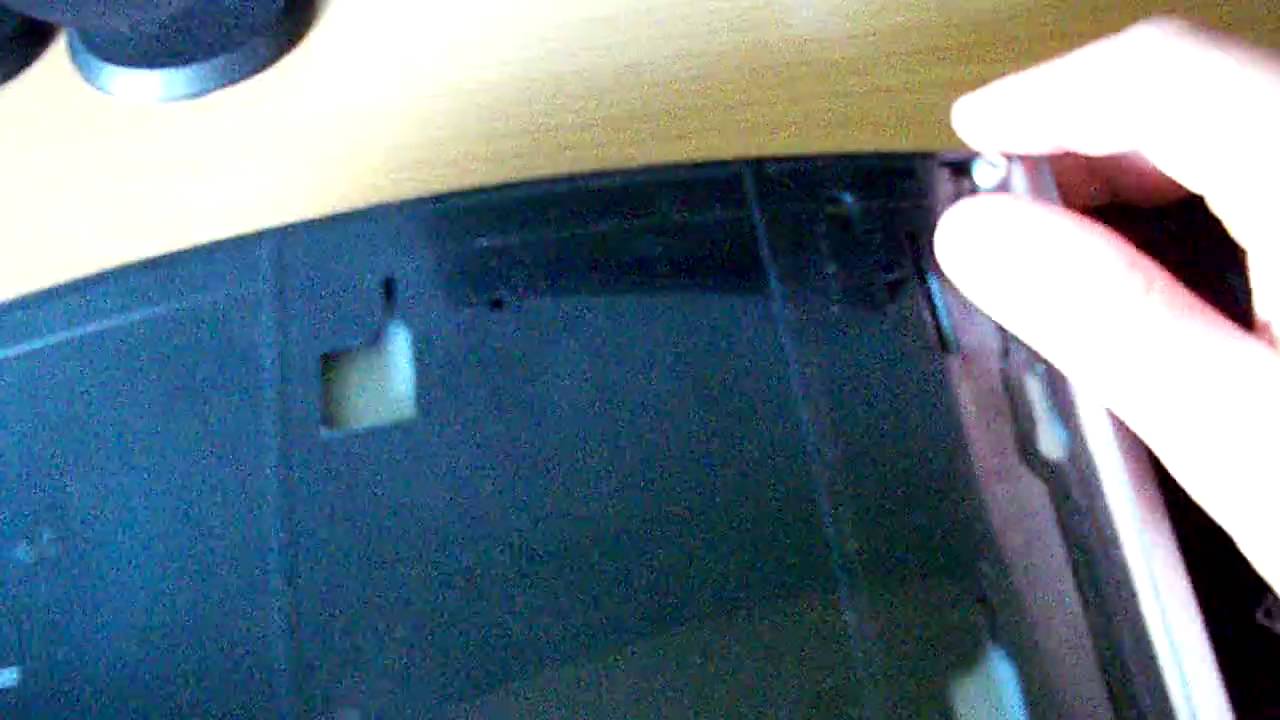 How to Open A PS3 + LED modding (power source & example) - YouTube