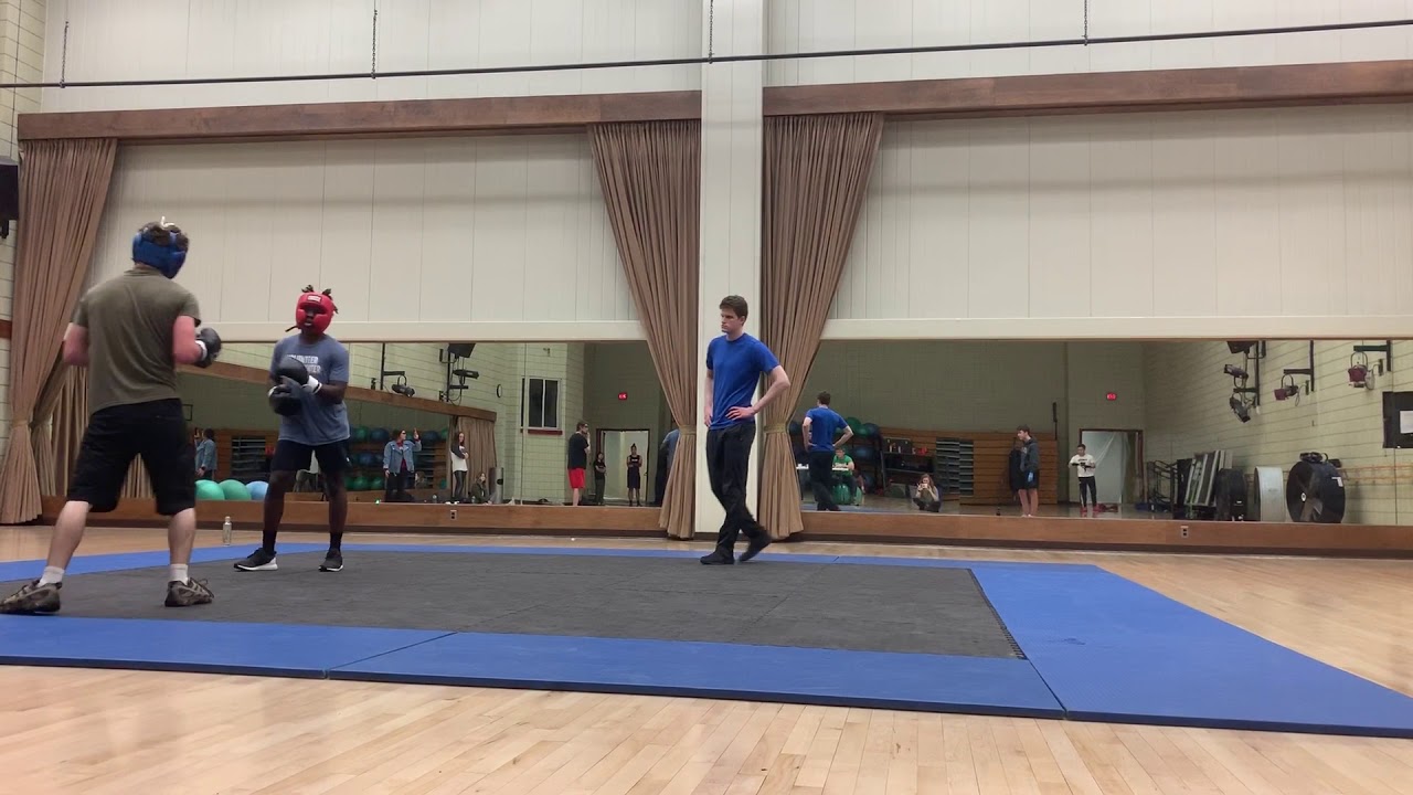Charlie v Asher R3 - YouTube