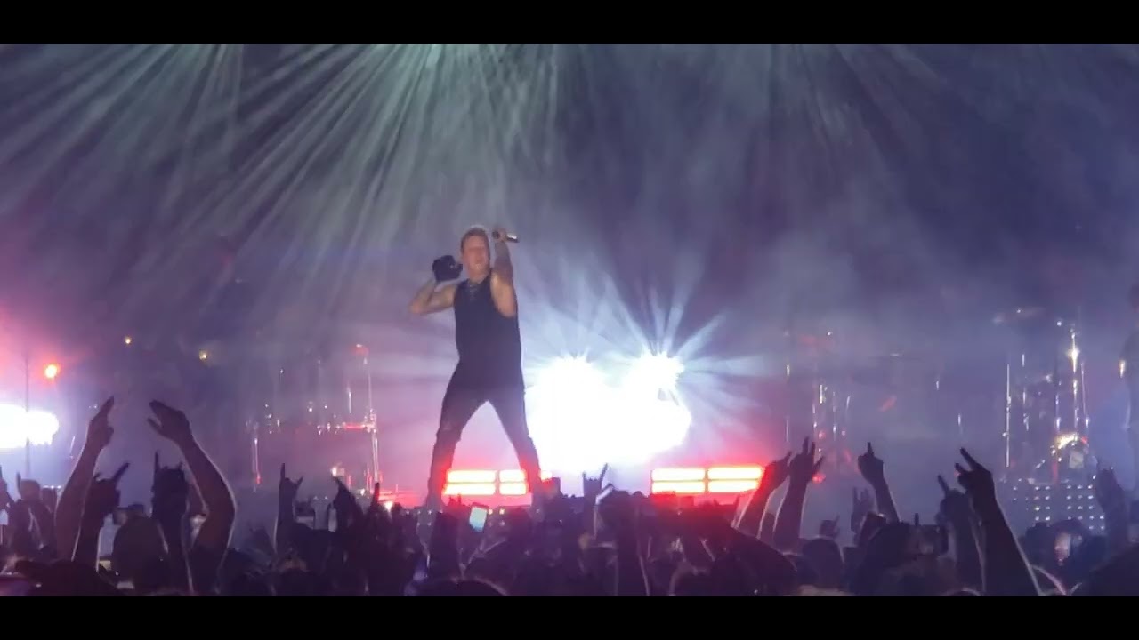 Papa Roach - Scars live Greensboro NC 2/11/23 - YouTube