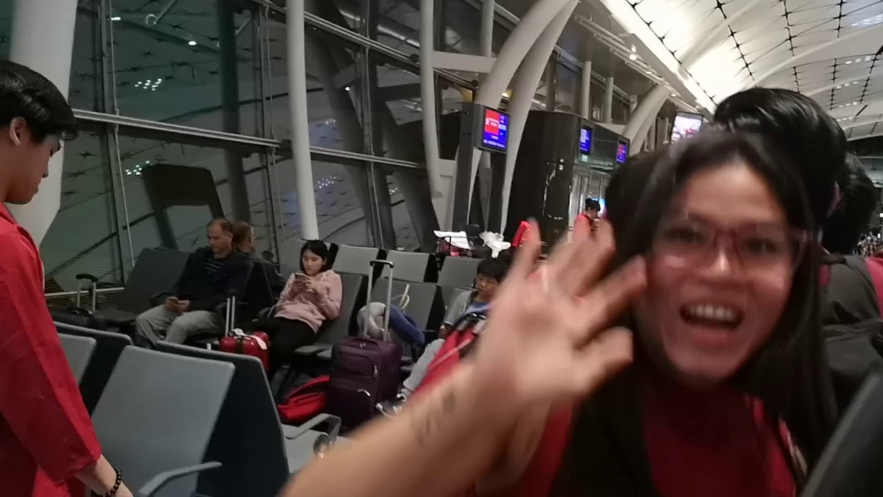 Delayed flight Hongkong to Philippines | Cebupacific goodvibes - YouTube