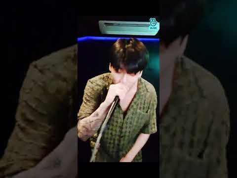 Jungkook singing Baepsae on V-live #bts #jungkook