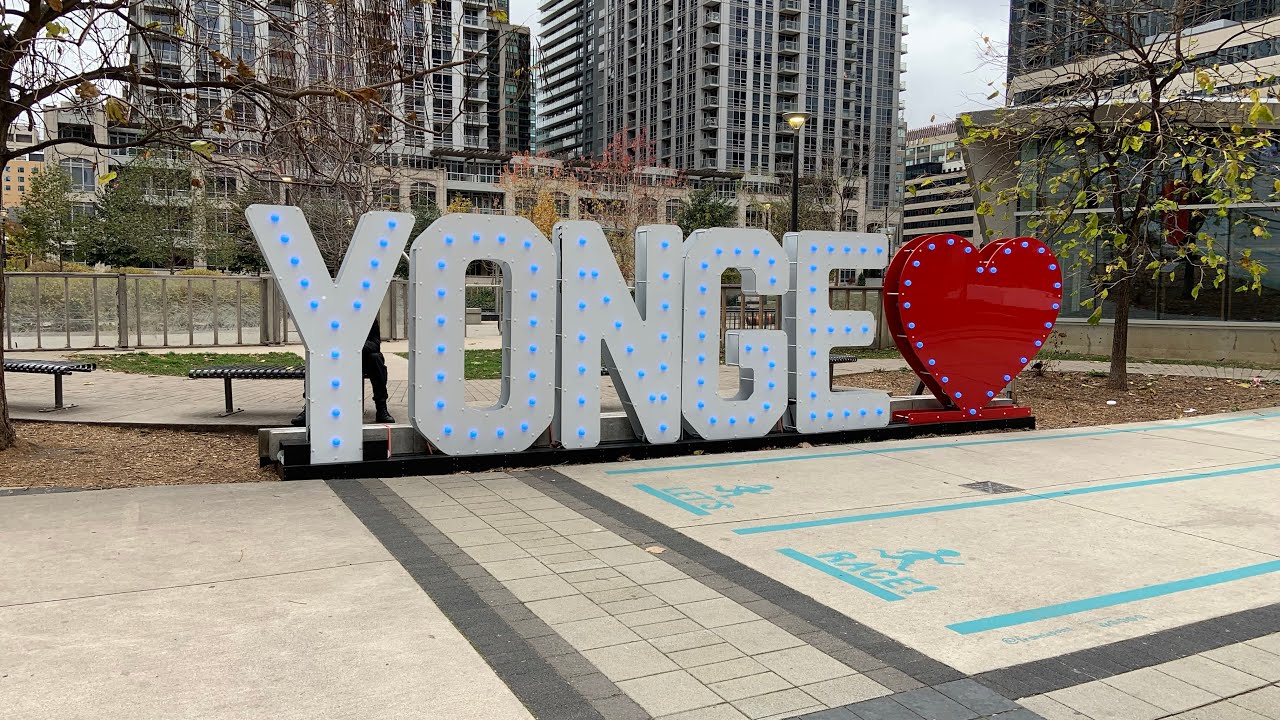 Downtown Walk: Yonge Street (Part 1) - YouTube