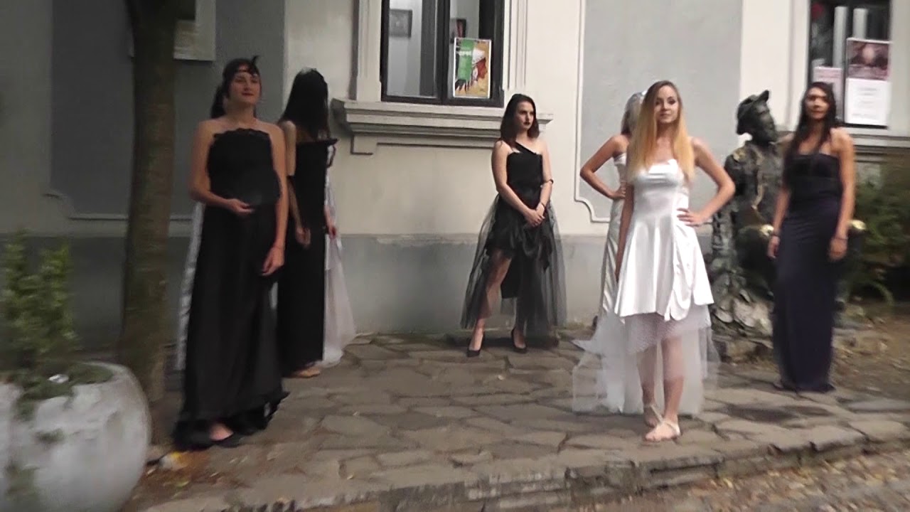 BOUTIQUE Helen design FASHION SHOWS - YouTube