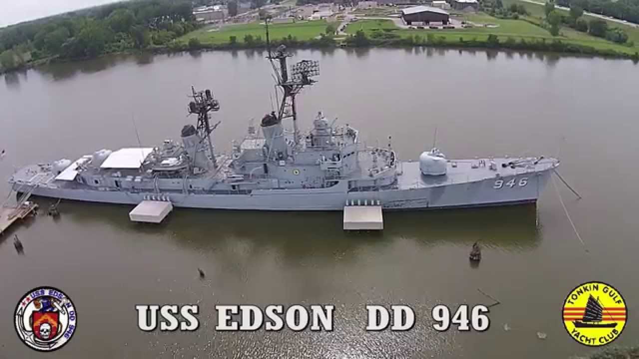 USS Edson DD946 aerial footage - YouTube