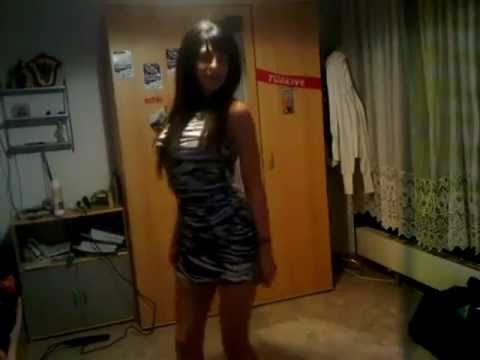 Sexy turkish girl ass shaking dancing