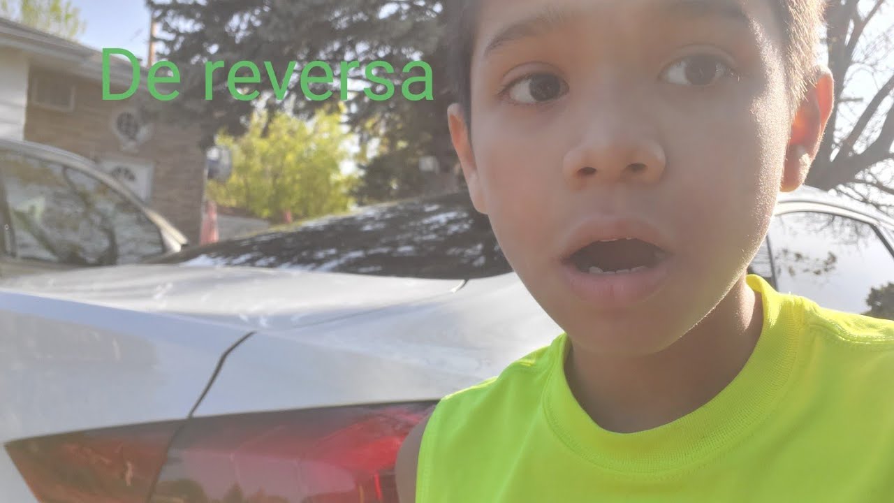 De reversa en un carro buenisimo - YouTube