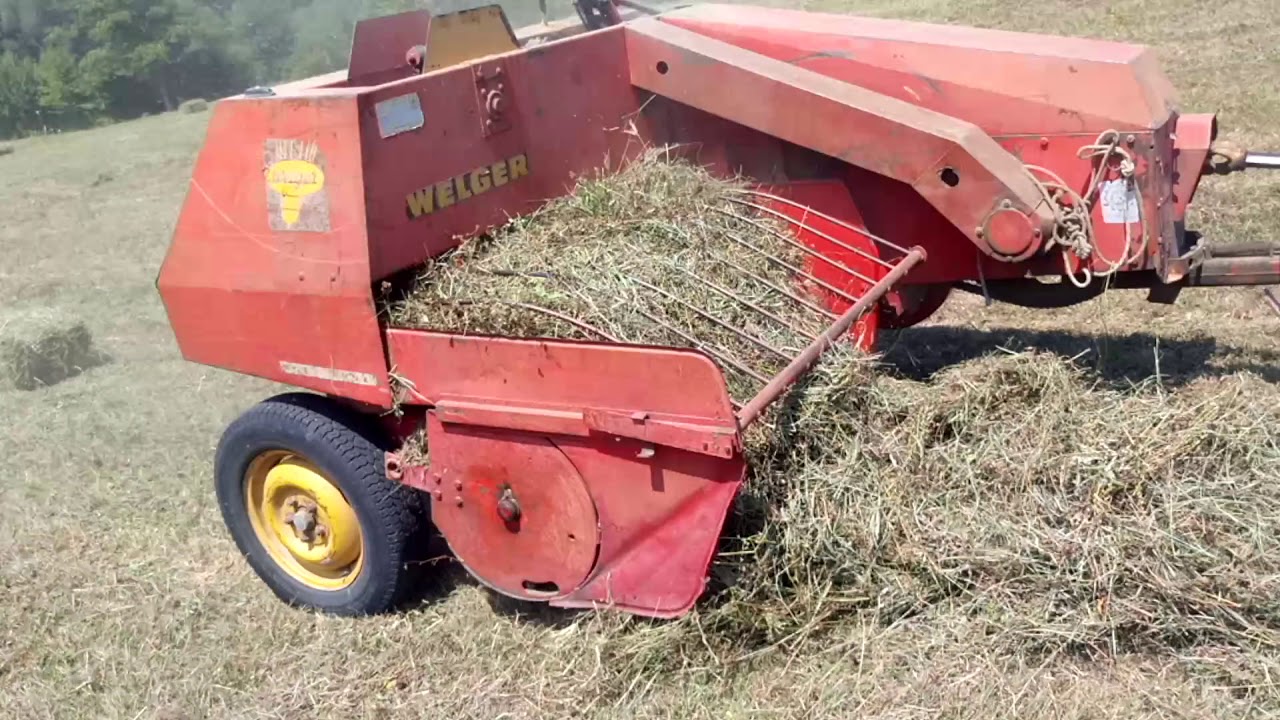 Massey Ferguson 350 & Welger ap 41 - YouTube