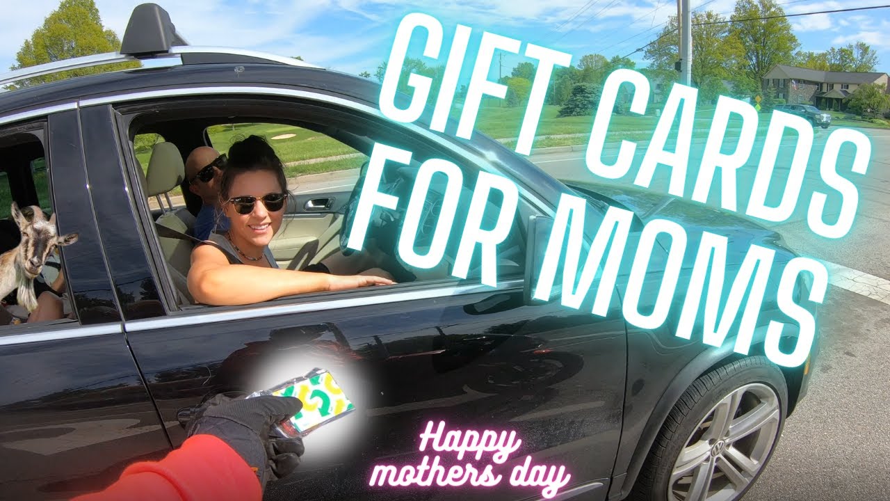 Handing out gift cards to moms! - YouTube