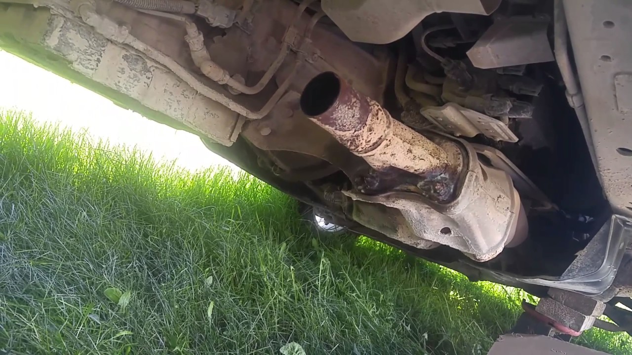 Toyota Previa no muffler or cat sound test - YouTube