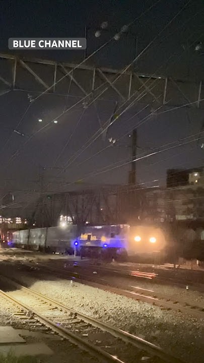 (貨物列車) 2024/04/10 2050レ EF210-120 + コキ20B トヨタロングパスエクスプレス (笠寺〜盛岡タ) #Shorts - YouTube