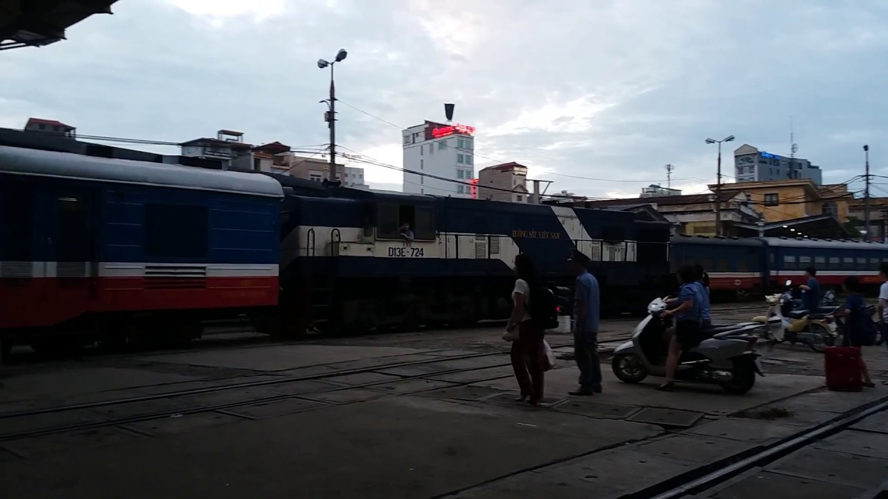 Ga Hà Nội : D19E-908 kéo tàu khách HD2 ( Hải Dương 2 ) kép D13E-724 ...