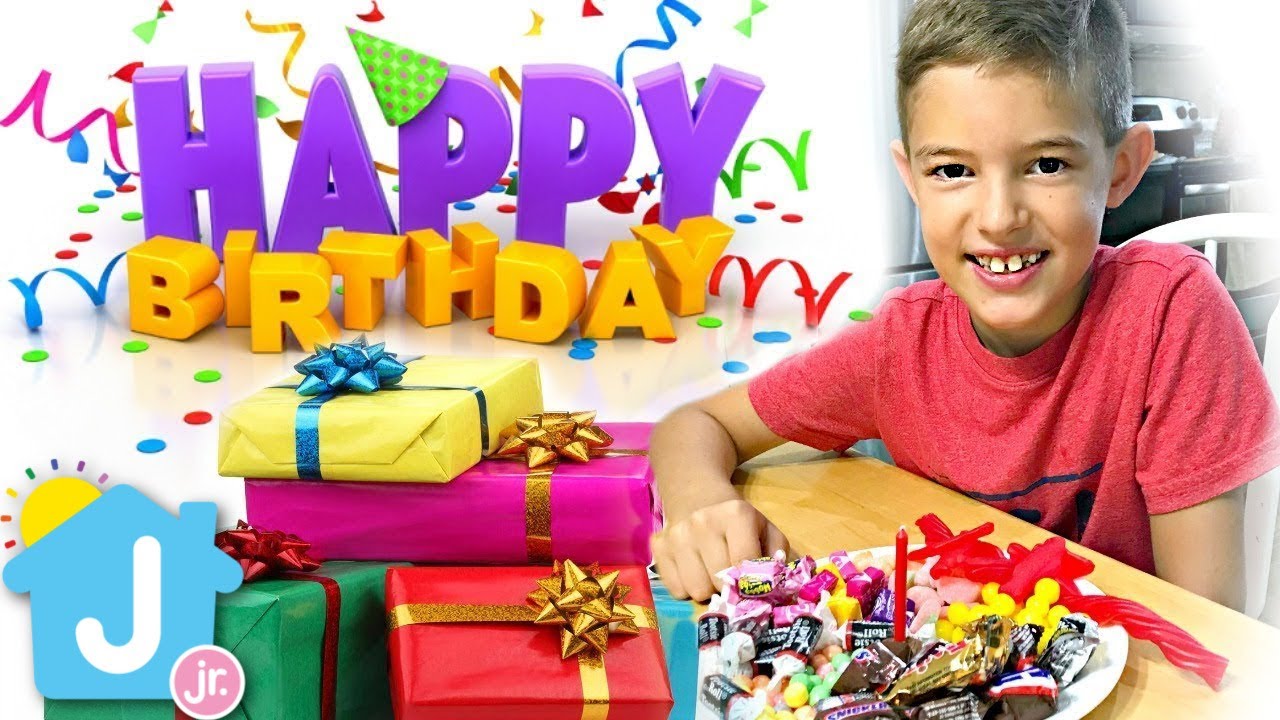 🎂Birthday Party🏈 - YouTube