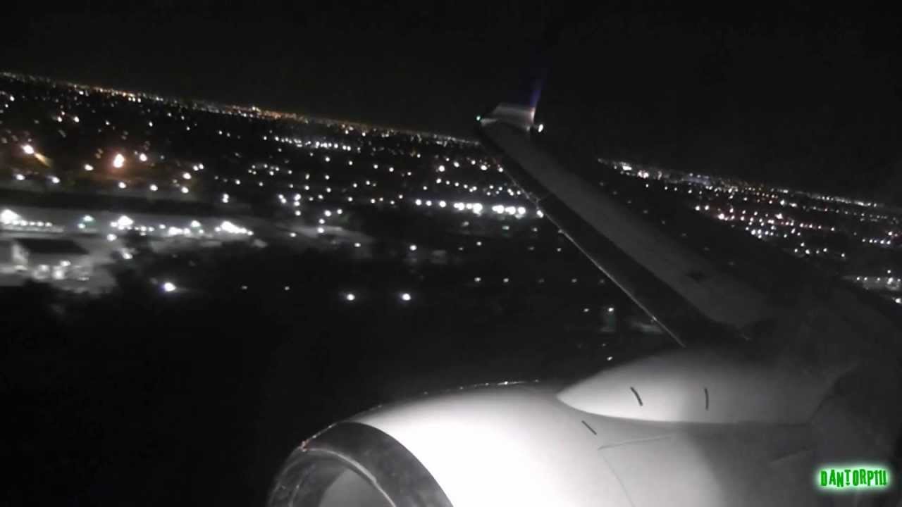 United 737-800 Amazing Smooth Night Landing at Hollywood International ...