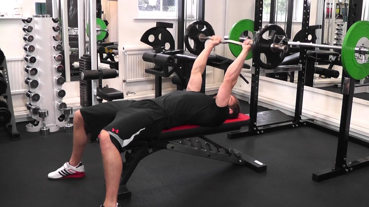 Lying EZ Bar Triceps Extension - YouTube