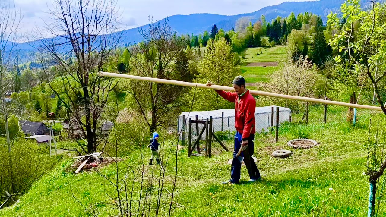 The joy of simple rural life in the highlands of the Ukrainian ...