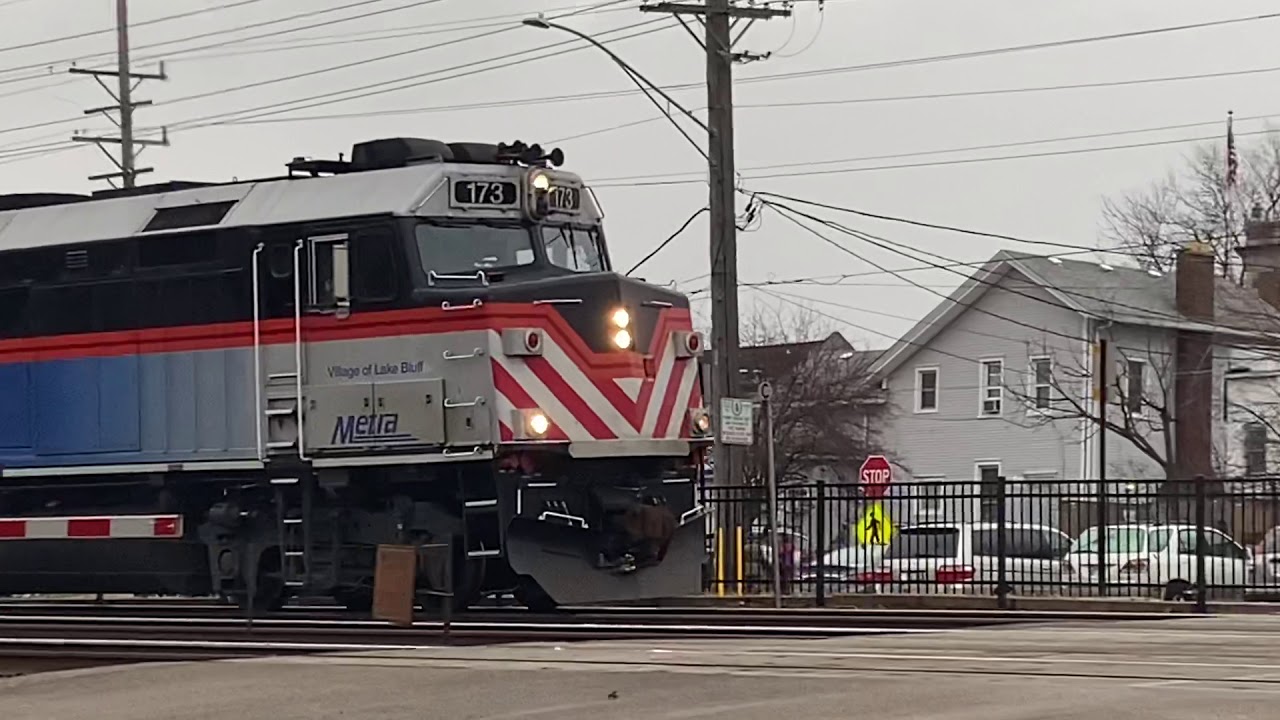 Metra 173 Glen Ellyn, IL 11/29/19 - YouTube