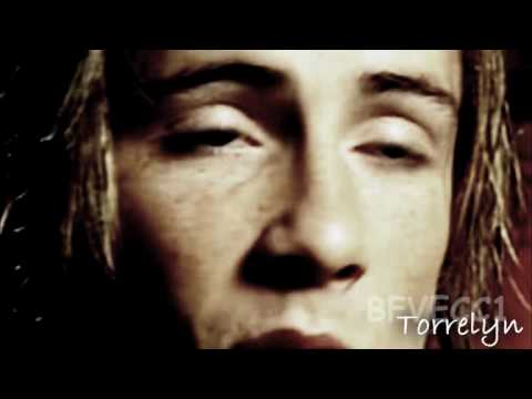 Fernando Torres - Why Can't I ★ ||Liverpool's Number 9|| ★ - YouTube