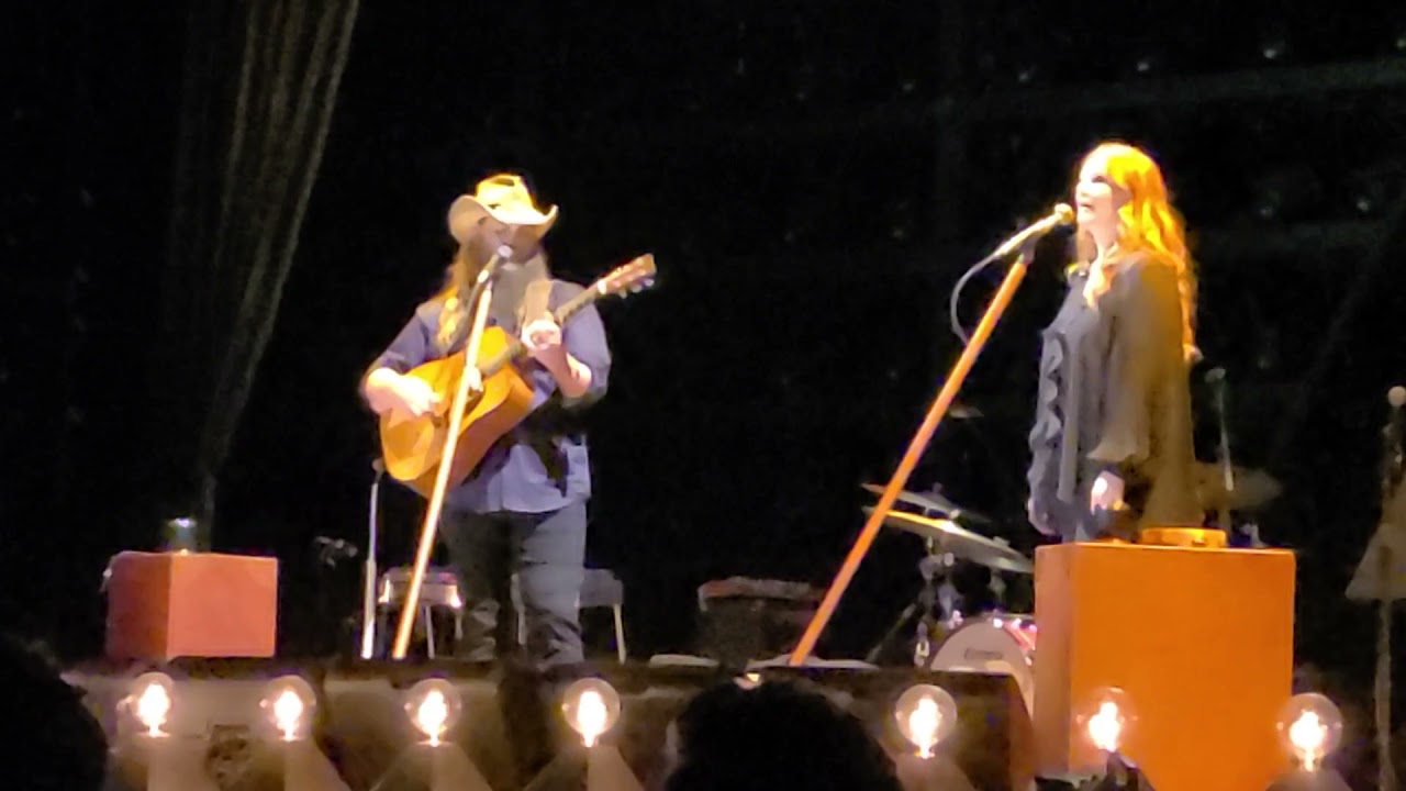 Chris Stapleton Maggie's song live @msg - YouTube