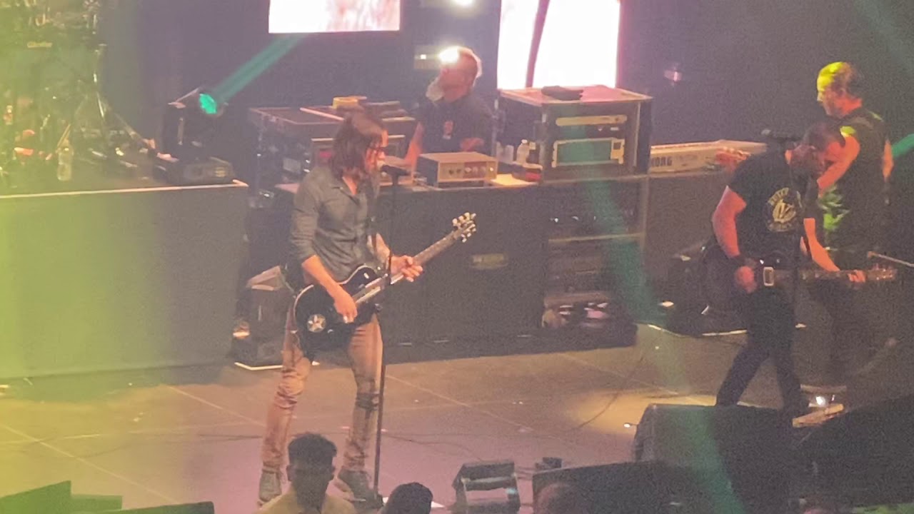 Alter Bridge - Isolation LIVE at 20 Monroe Live in Grand Rapids ...