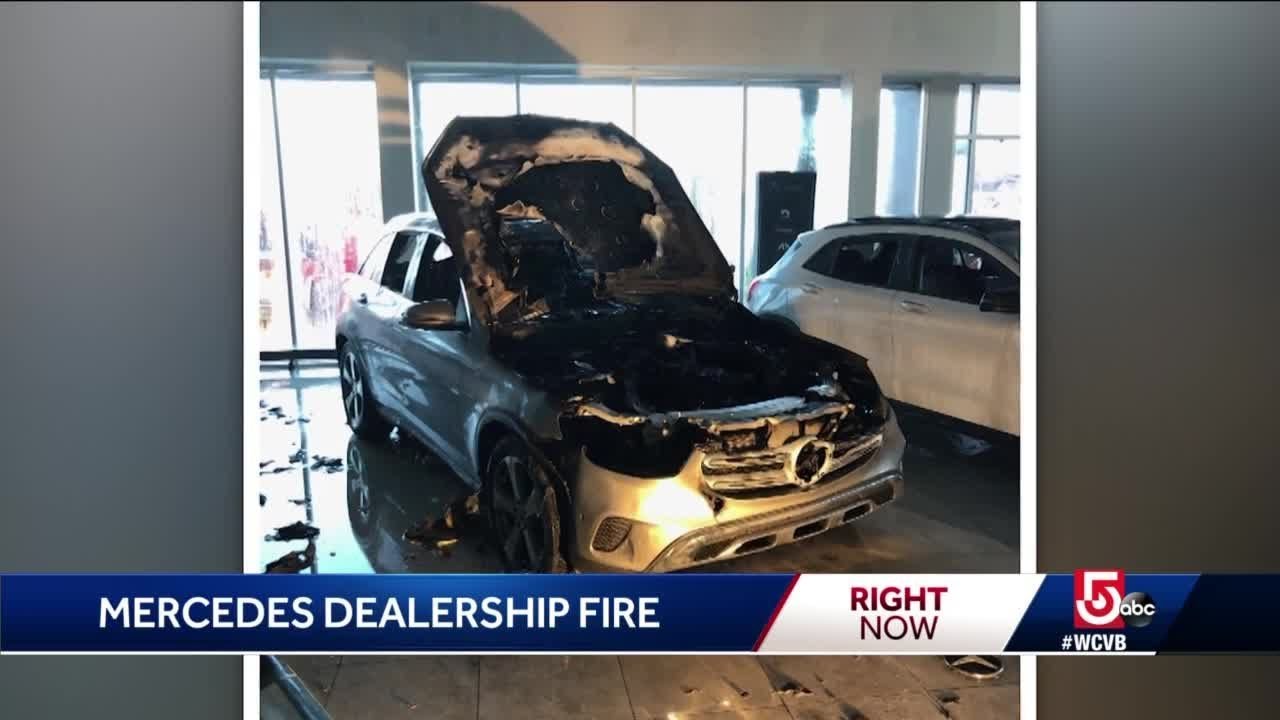 Mercedes SUV catches fire in dealership showroom overnight - YouTube