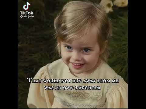 Angelina Jolie and her daughter is so cute!!#angelinajolie