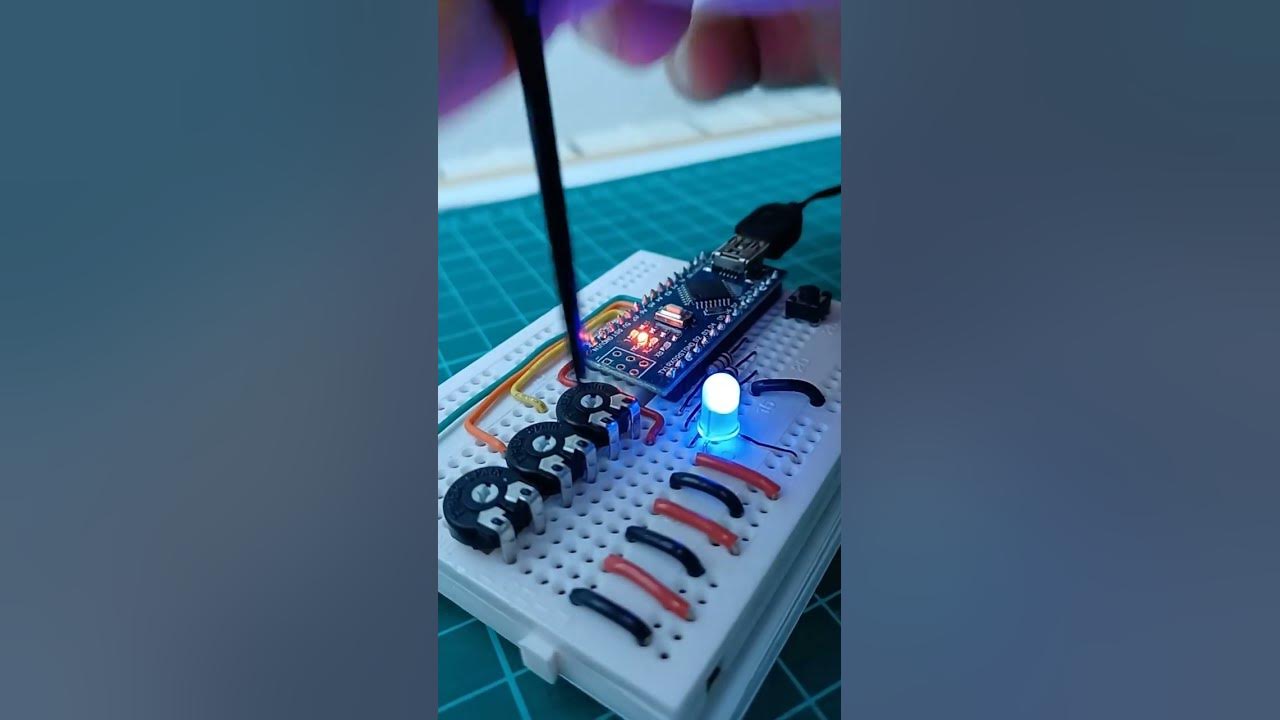 Arduino-Shorts. Colores RGB con potenciometro o automático #arduino #electronica #led #rgb - YouTube