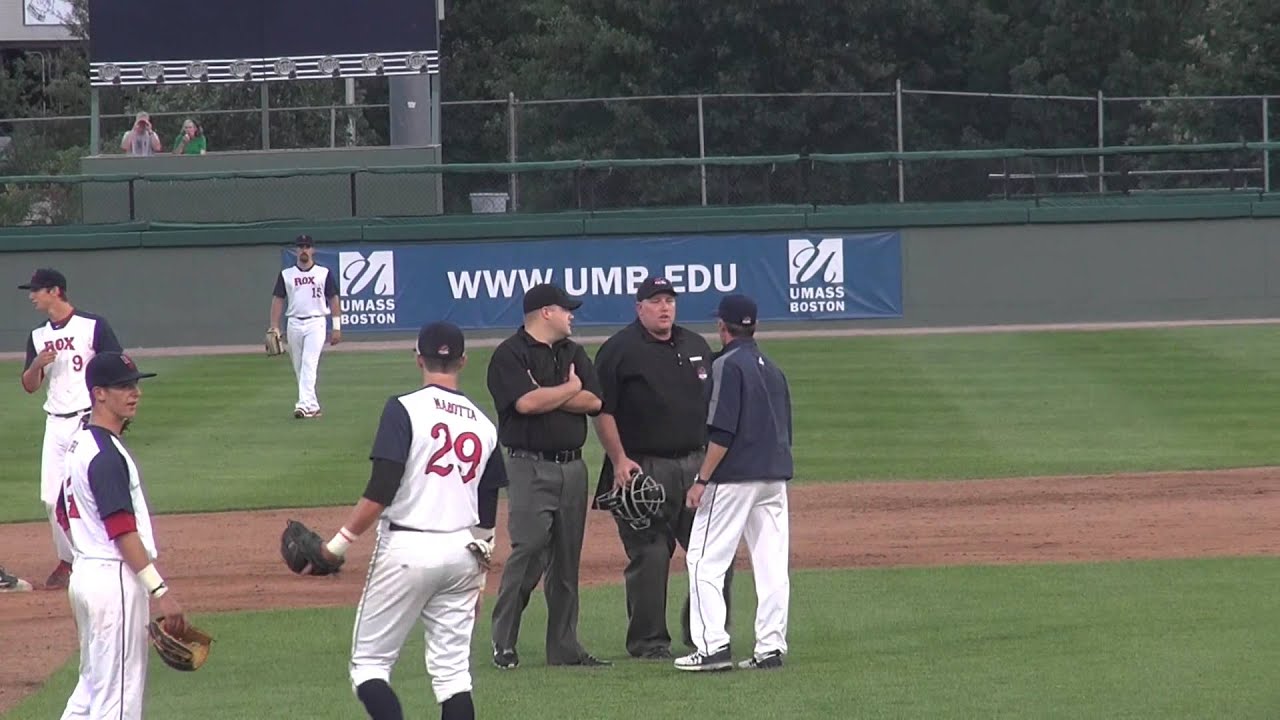 Brockton Rox Coach Bryan Stark Steals Third! - YouTube
