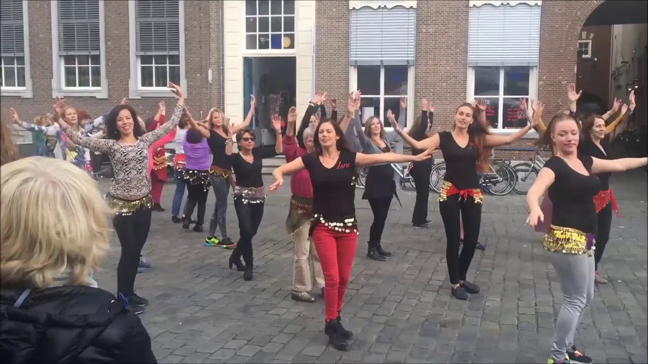 Flashmob Grote Markt Breda - Dance Academy Badra Falak - YouTube