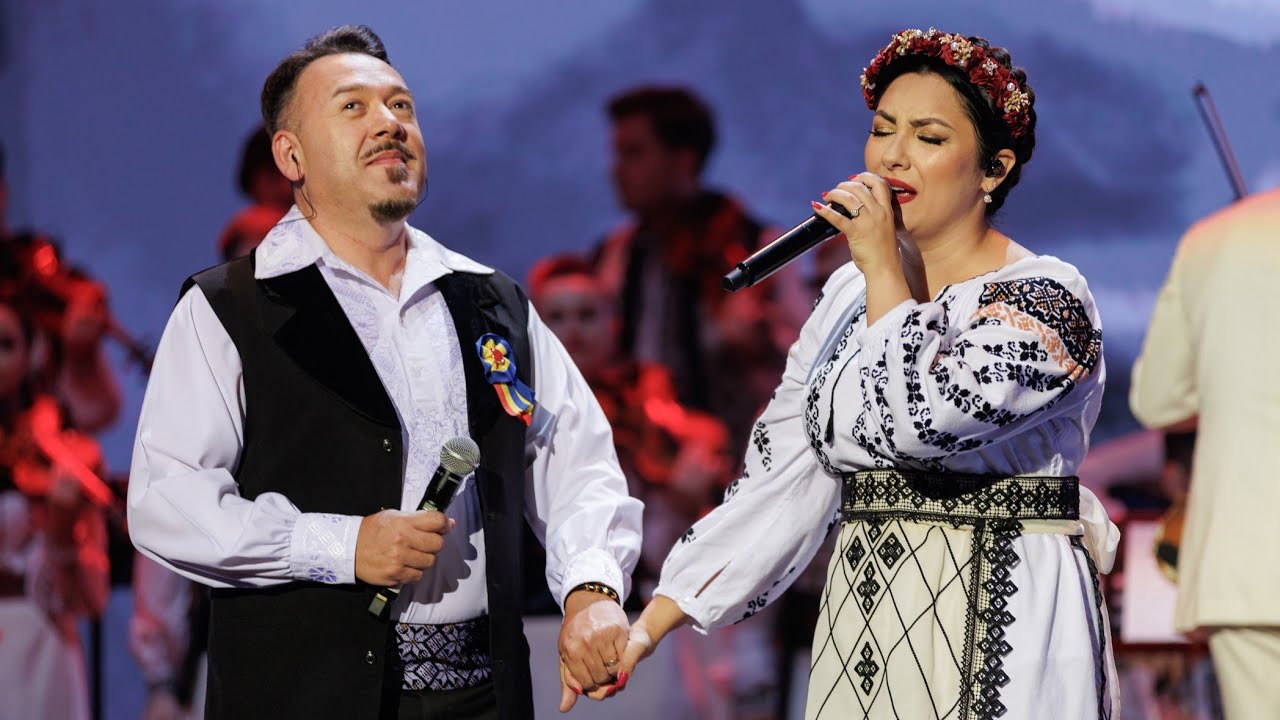 Andra & Sandel - Drumul Vietii Ne Desparte (Live in TRADITIONAL 2 la ...