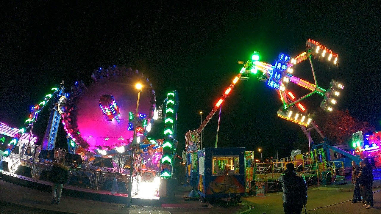 Swindon Link Centre Halloween Funfair - YouTube