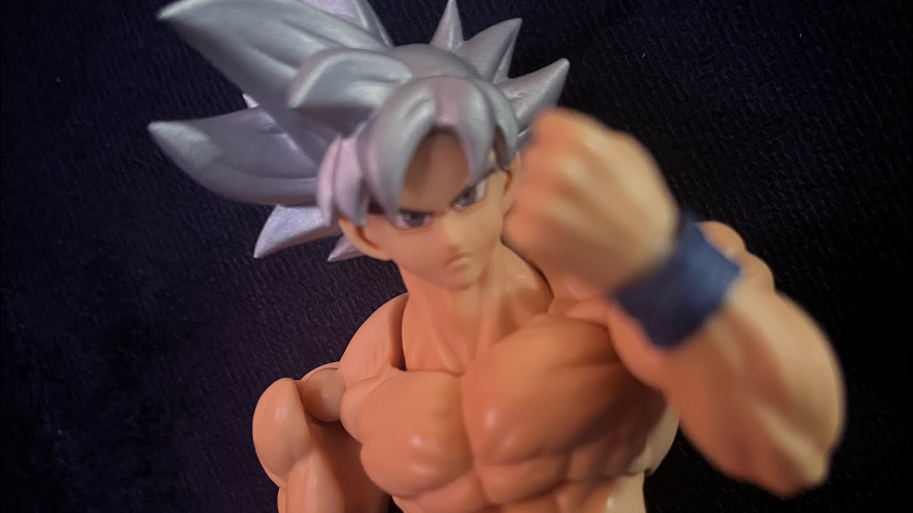 Unboxing TK custom UI Goku Body - YouTube