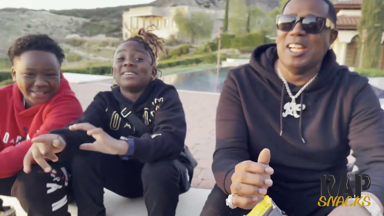 MASTER P ICON RAP SNACKS CHEESE PUFF - YouTube