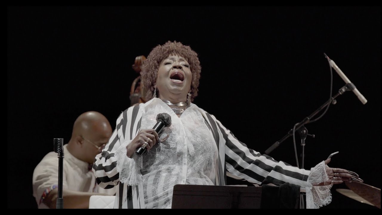 Precious Lord - The Dynamic Miss Faye Carol - YouTube