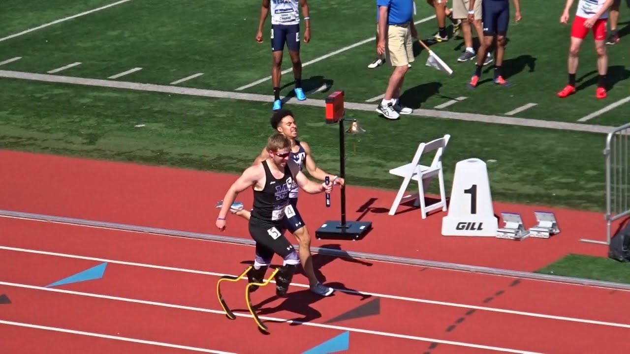 MOUNT UNION WINS THE 4X400!! - YouTube