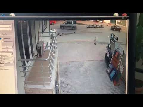 Hatalı dönüş yapan Araca uçarak çarptı