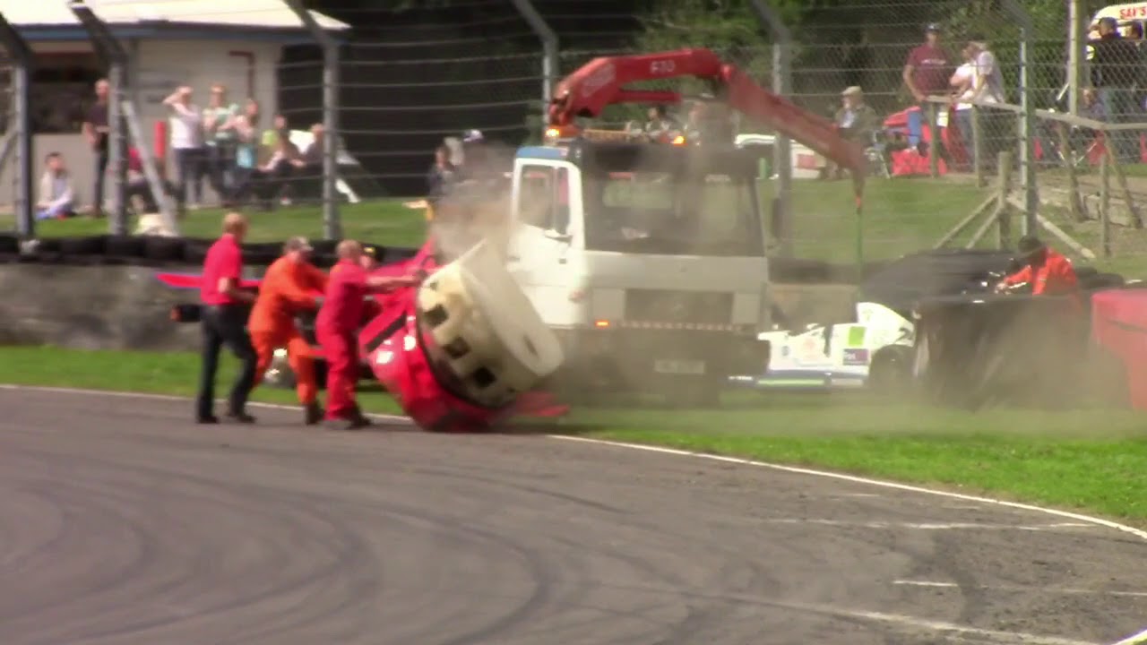 Castle a Combe - BIG Formula Ford Crash - 12/8/17 - YouTube