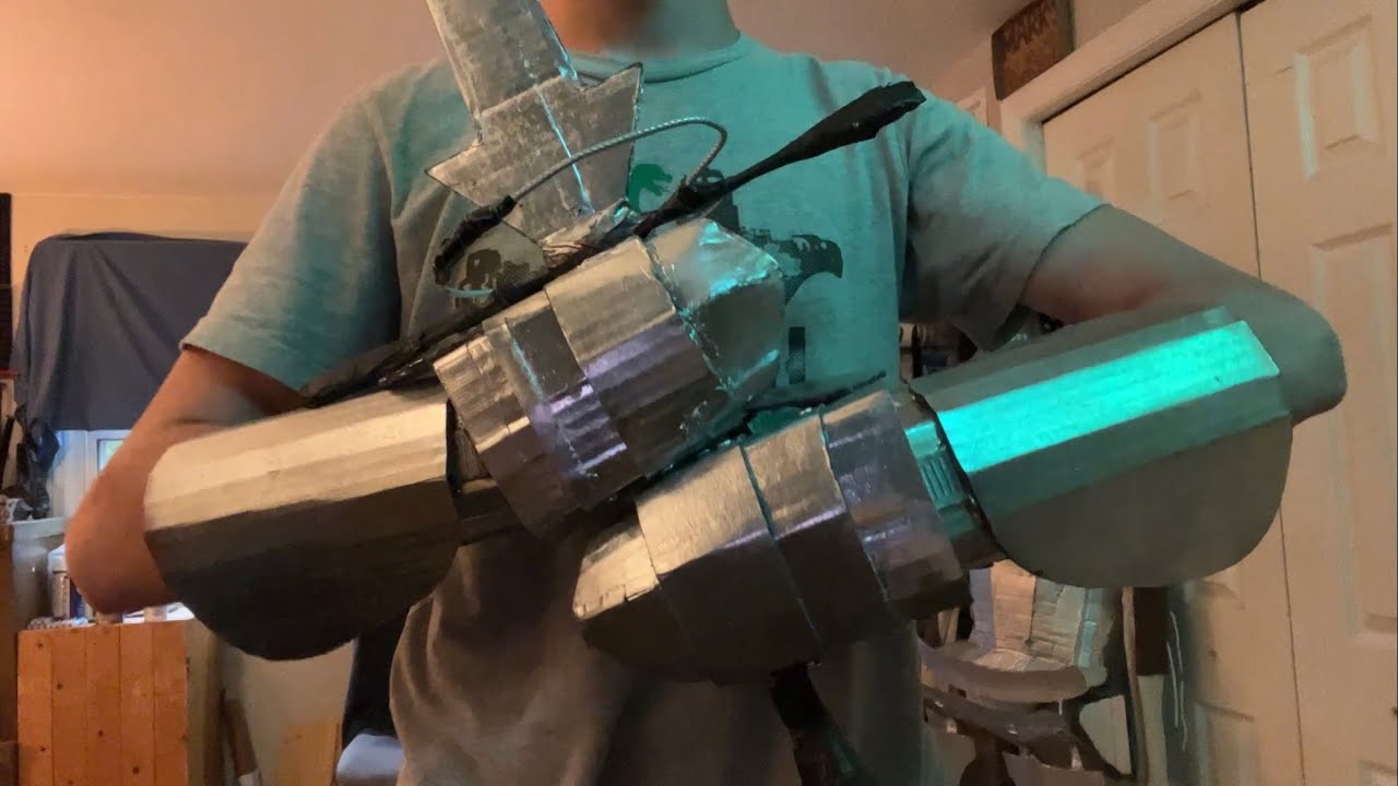 How To Build Basic Cardboard Gauntlets - YouTube