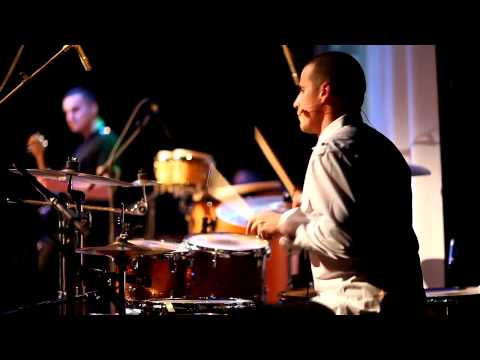 Martin Valihora live - YouTube