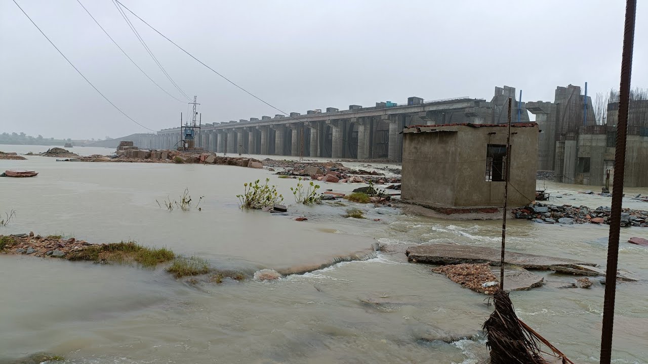 isarda dam in heavy rain - YouTube