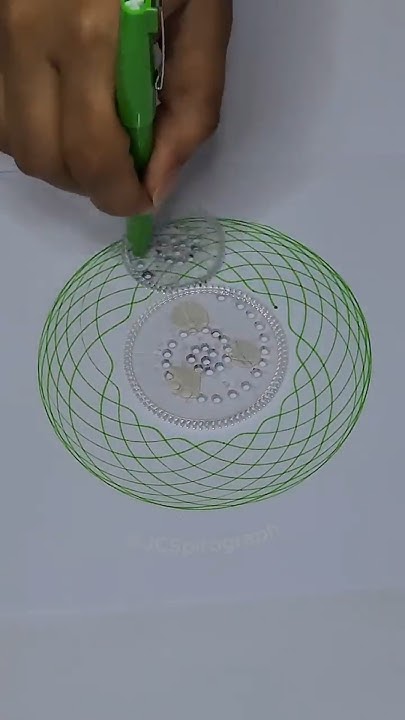 Creating models in Spirograph" #satisfying #asmr #spirograph #pattern #usa #2025 - YouTube