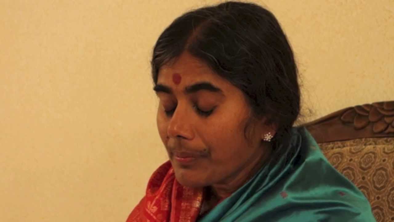 Mother Meera Blessing 29. September 2013 - YouTube