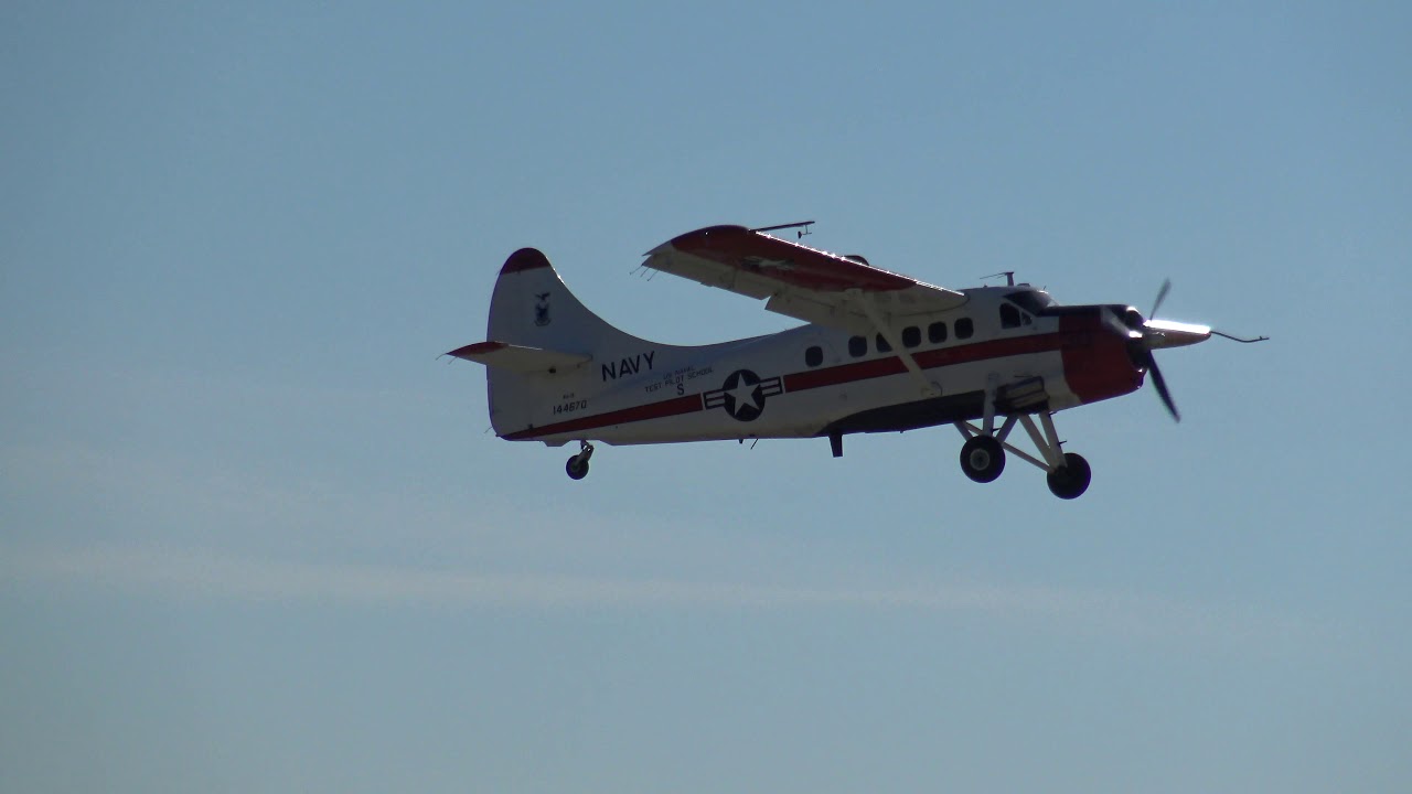 US Navy NU-1B Otter Departs EAA AirVenture 2017 - YouTube