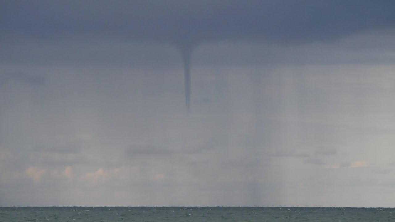 Lake Erie Waterspout Outbreak (9-18-23) - YouTube