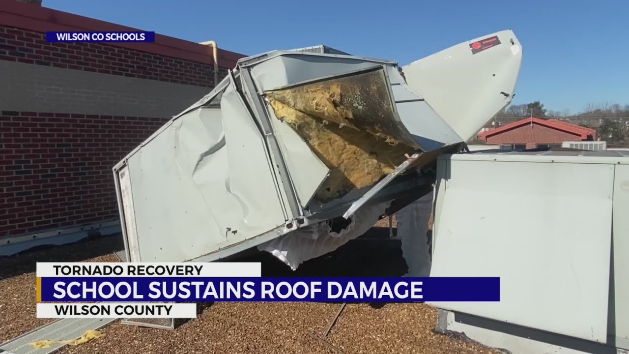School sustains roof damage - YouTube