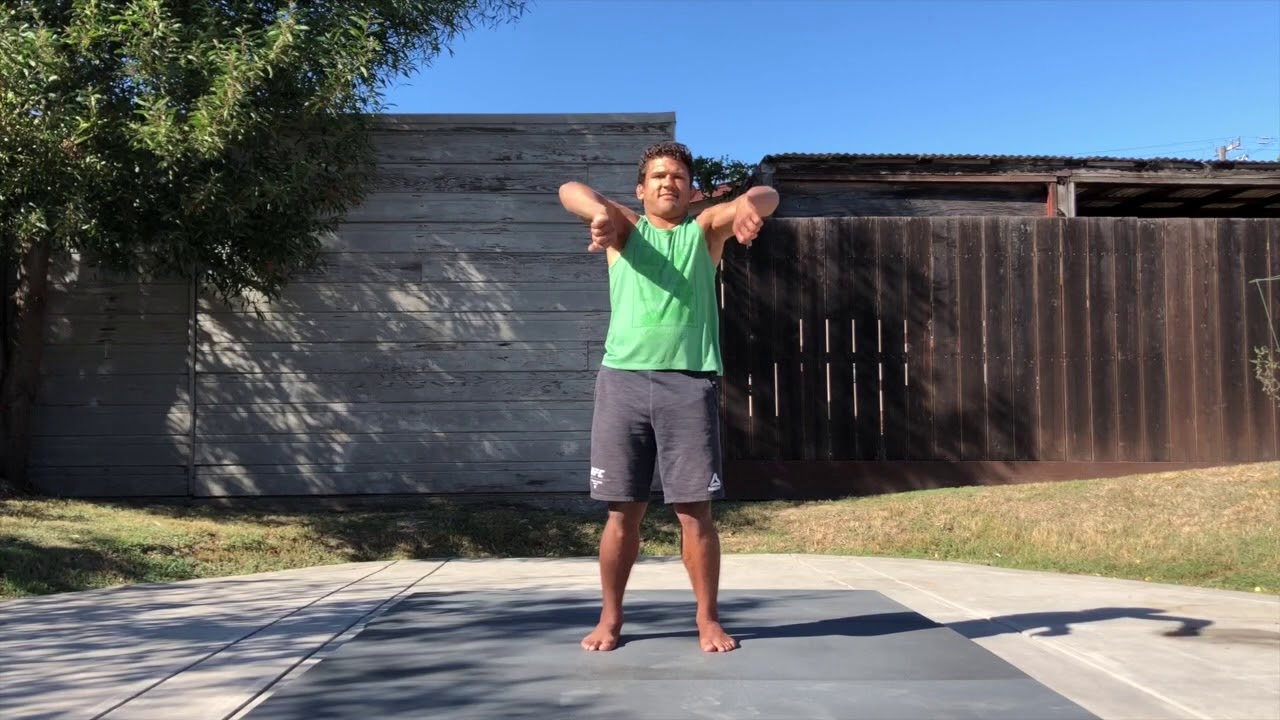 Dynamic Elbow Circles - YouTube