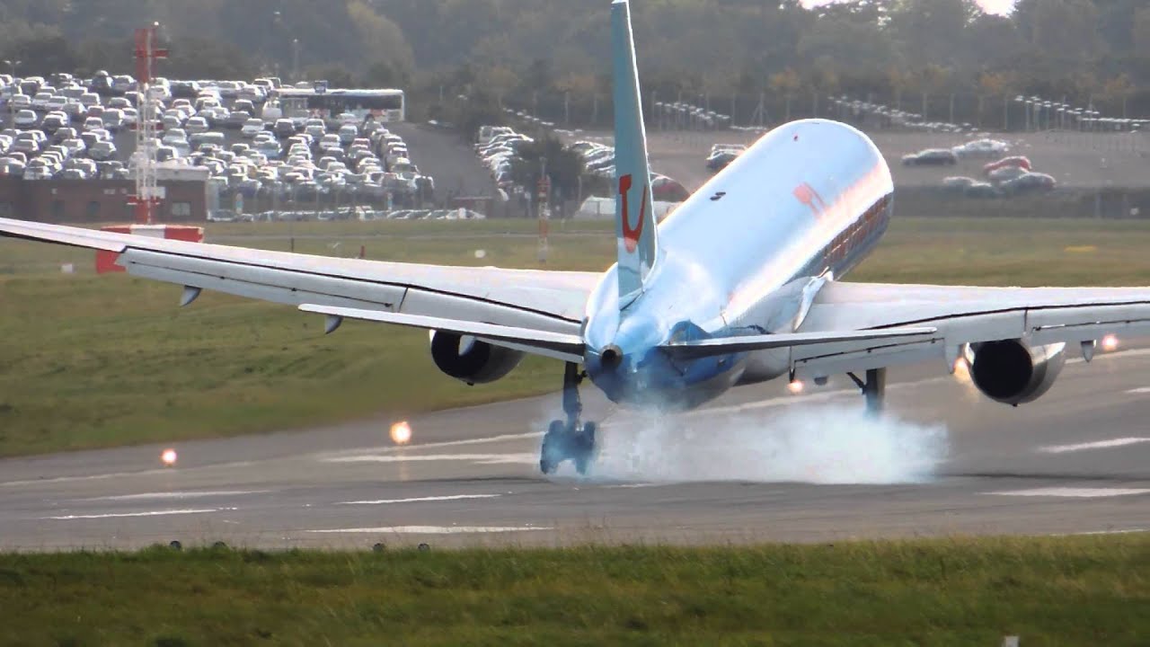 757 heavy bounced landing - YouTube